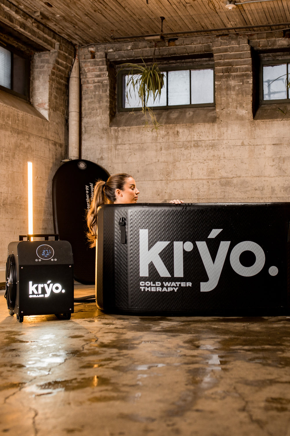 Krýo Cold Water Therapy l The Worlds Coldest Portable Plunge (1°C)